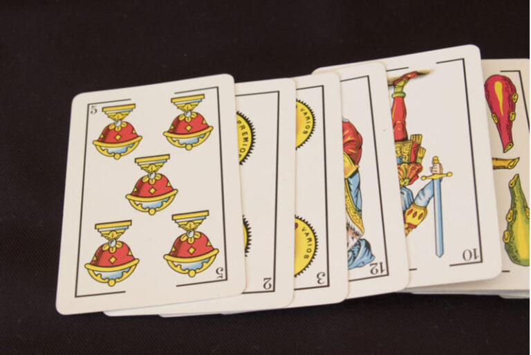 ¿Cuántas cartas hay en una baraja de póker?